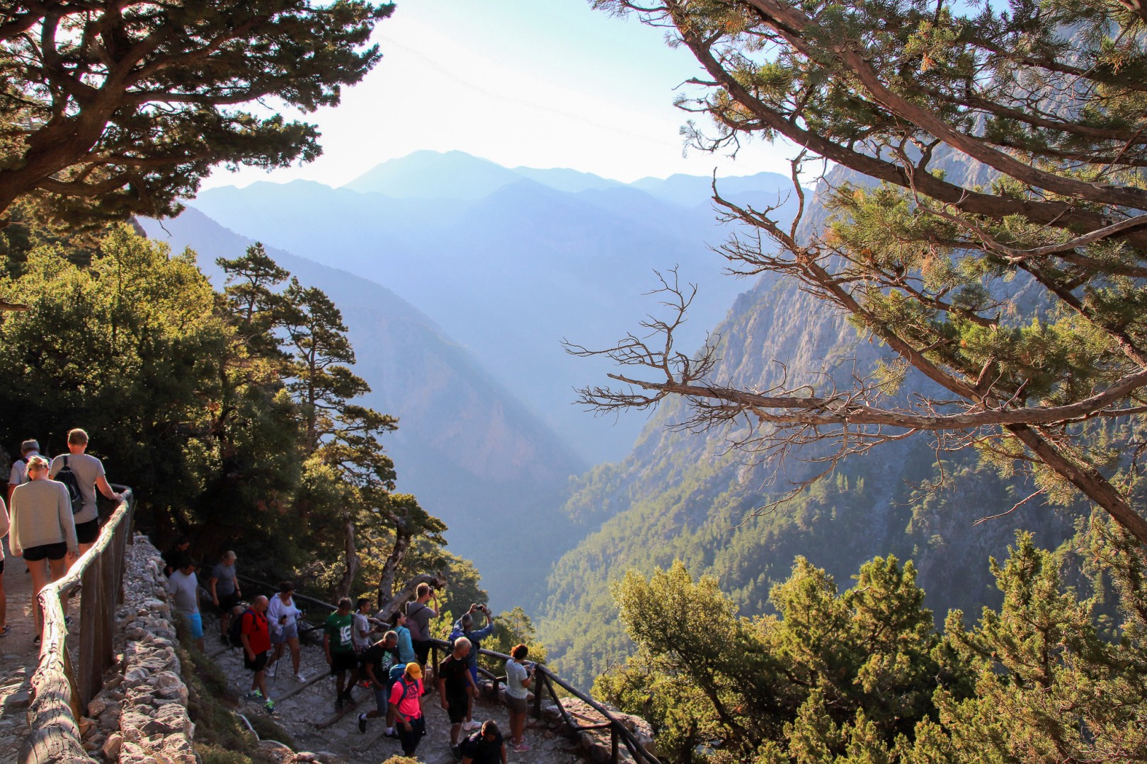 Vandring i Samariaravinen på Kreta - Explore More